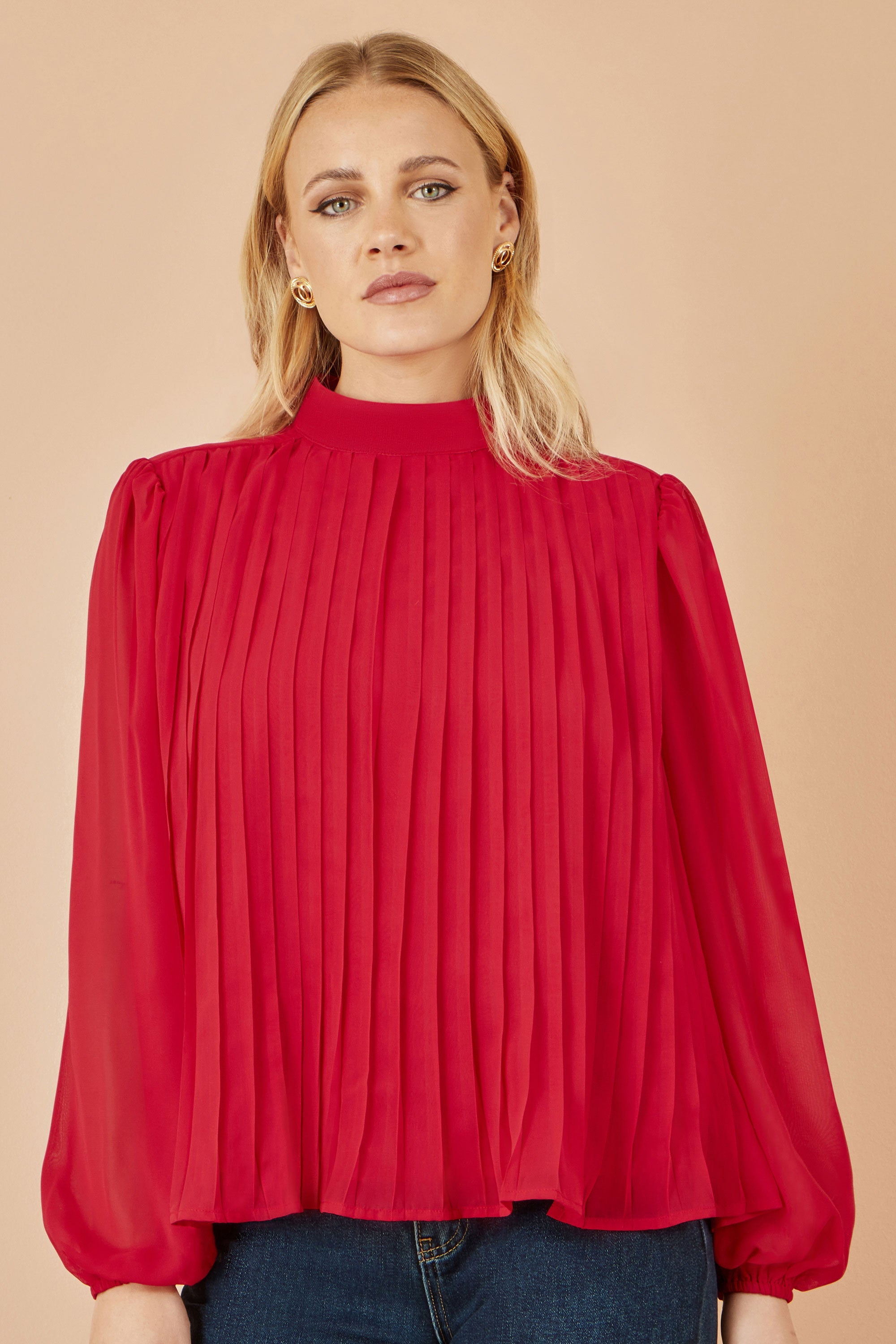 Yumi Red Pleated Long Sleeve Top With High Neck – Style Heist